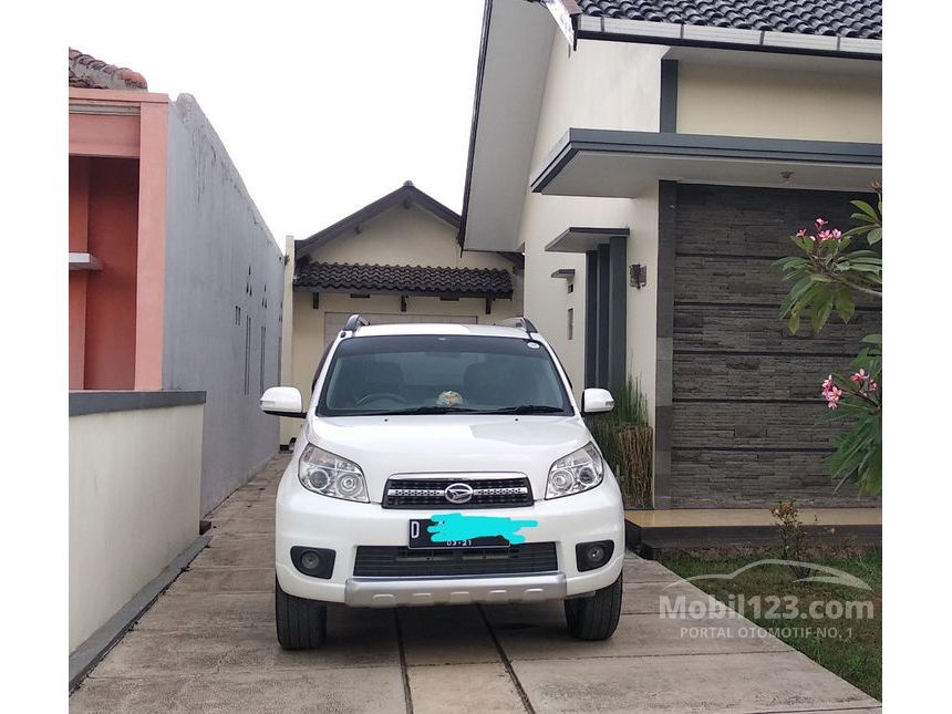 Jual Mobil Daihatsu Terios 2011 TX 1.5 di Jawa Barat Automatic SUV Putih Rp 133.000.000 ...