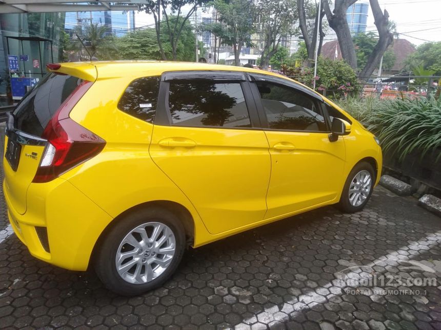 Jual Mobil Honda Jazz 2020 S 1.5 di Jawa Timur Automatic Hatchback ...