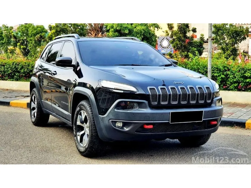 Jual Mobil Jeep Cherokee 2015 Trailhawk 2.4 di DKI Jakarta Automatic ...