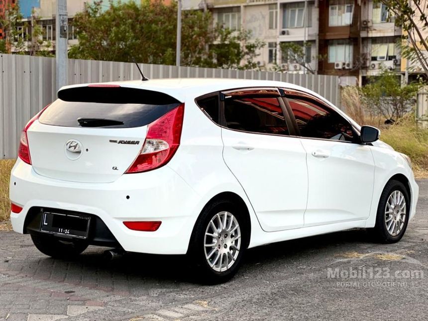 Jual Mobil Hyundai Grand Avega 2015 Limited Edition 1.4 di Jawa Timur ...