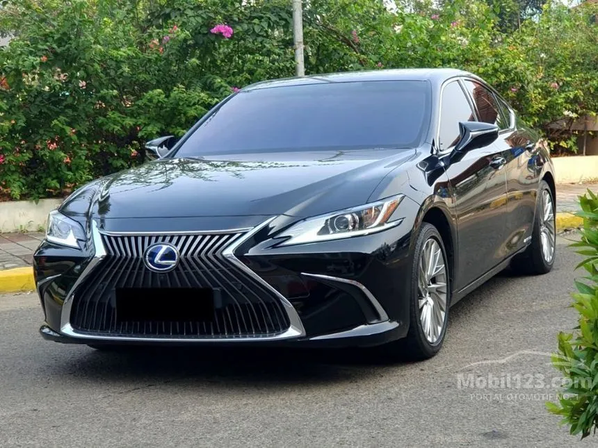 Jual Mobil Lexus ES300h 2020 Ultra Luxury 2.5 di DKI Jakarta Automatic Sedan Hitam Rp 775.000. ...