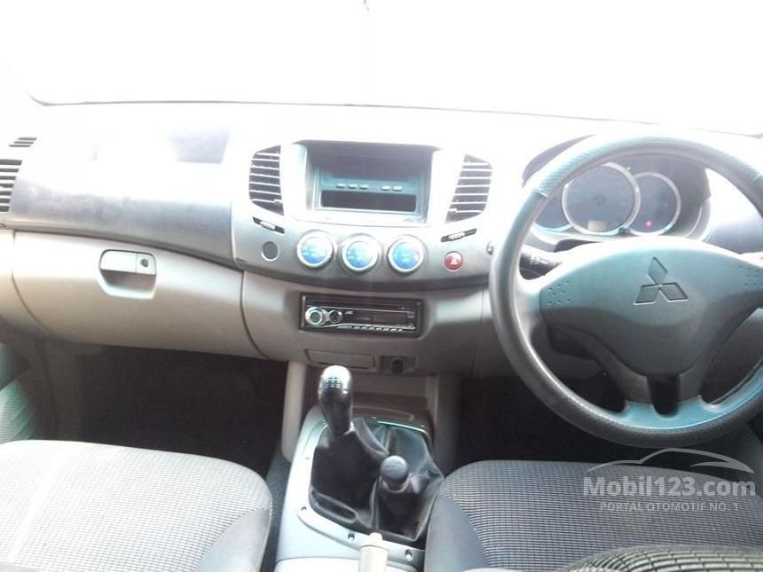 Jual Mobil Mitsubishi Strada 2007 2.5 di Jawa Barat Manual Double Cabin ...