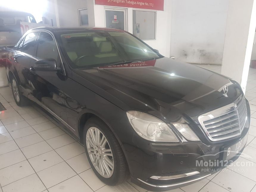 Jual Mobil Mercedes-Benz E300 2011 Elegance 3.0 di DKI Jakarta ...
