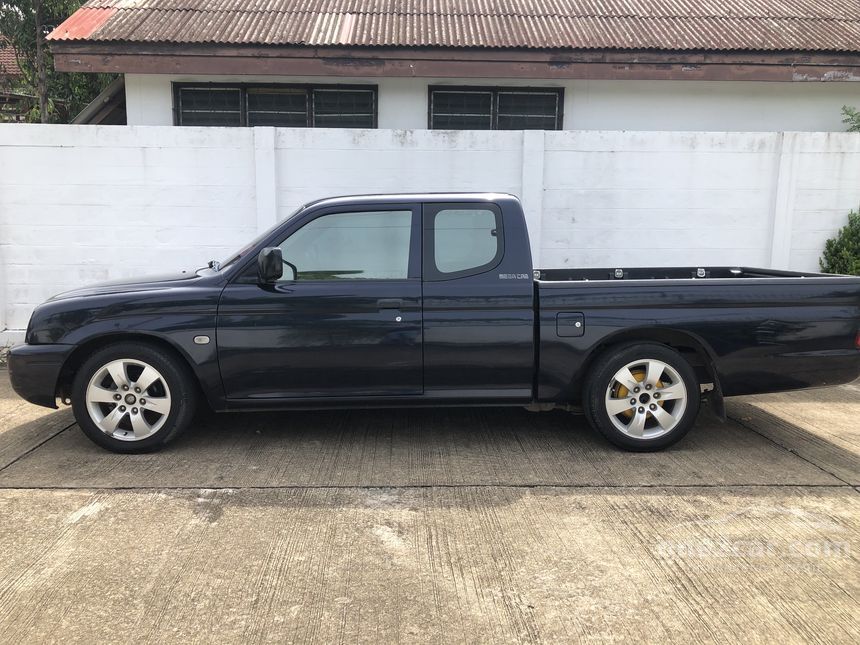Mitsubishi Strada 2004 GL 2.5 in กรุงเทพและปริมณฑล Manual Pickup สีน้ำ ...