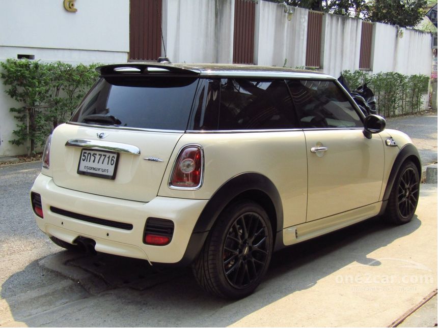 2010 Mini Cooper 1.6 R56 John Cooper Works Hatchback MT for sale on One2car