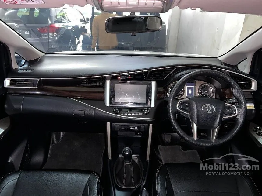 Jual Mobil Toyota Kijang Innova 2019 V 2.4 di Jawa Timur Manual MPV ...
