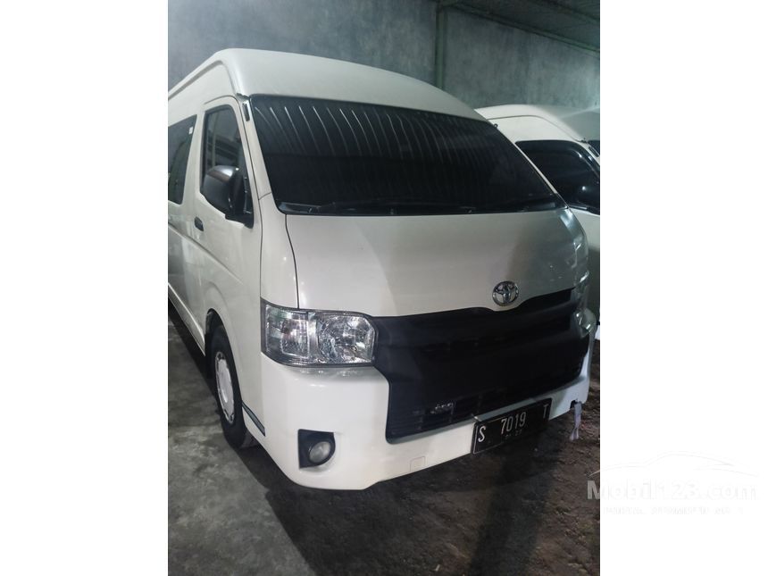 Jual Mobil Toyota Hiace 2016 High Grade Commuter 2.5 di Jawa Timur ...