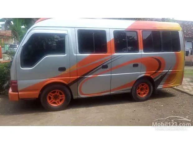 Jual Mobil Bekas Elf di Indonesia Harga Kredit Murah | Mobil123