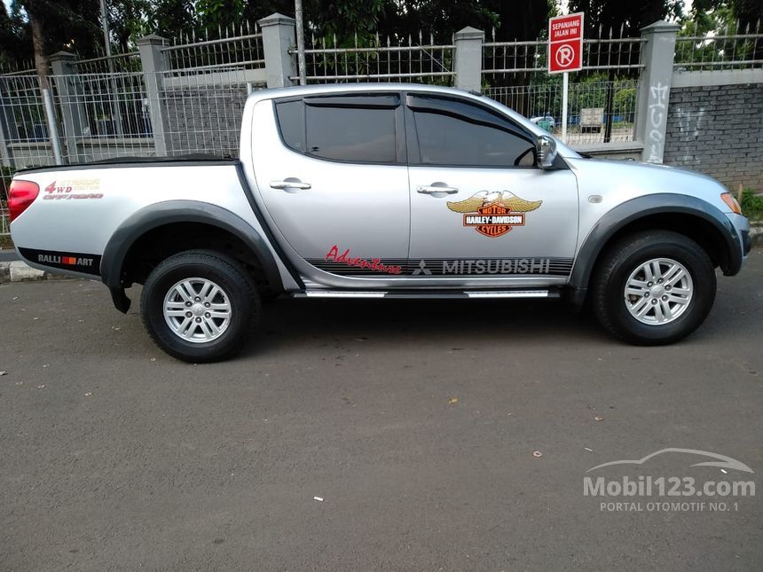 Jual Mobil Mitsubishi Strada Triton 2010 GLS 2.5 di DKI Jakarta Manual ...