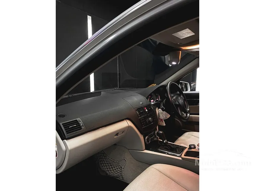 Jual Mobil Mercedes-Benz C200 2009 CGI Avantgarde 1.8 di DKI Jakarta ...