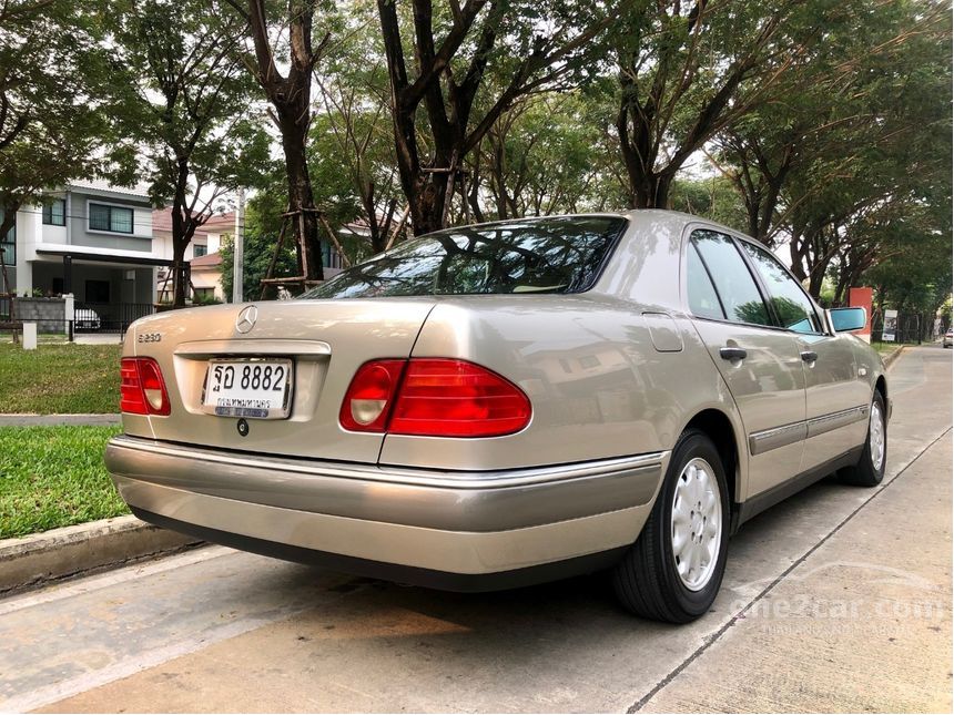 Mercedes-Benz E230 1996 Elegance 2.3 in กรุงเทพและปริมณฑล Automatic ...