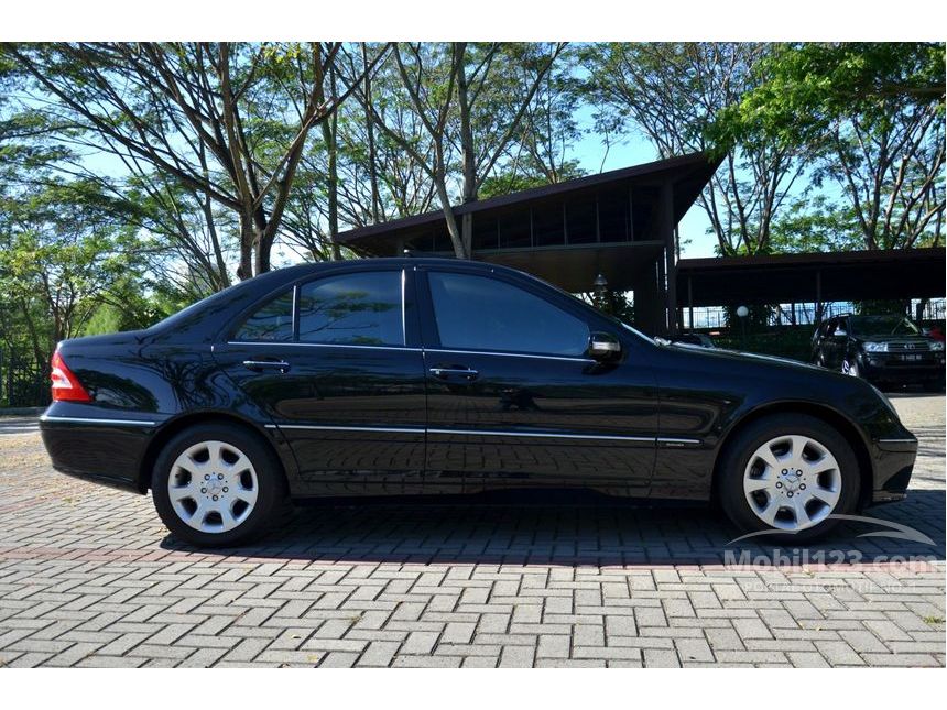 Jual Mobil Mercedes-Benz C240 2005 Elegance 2.6 di Jawa Barat Automatic ...