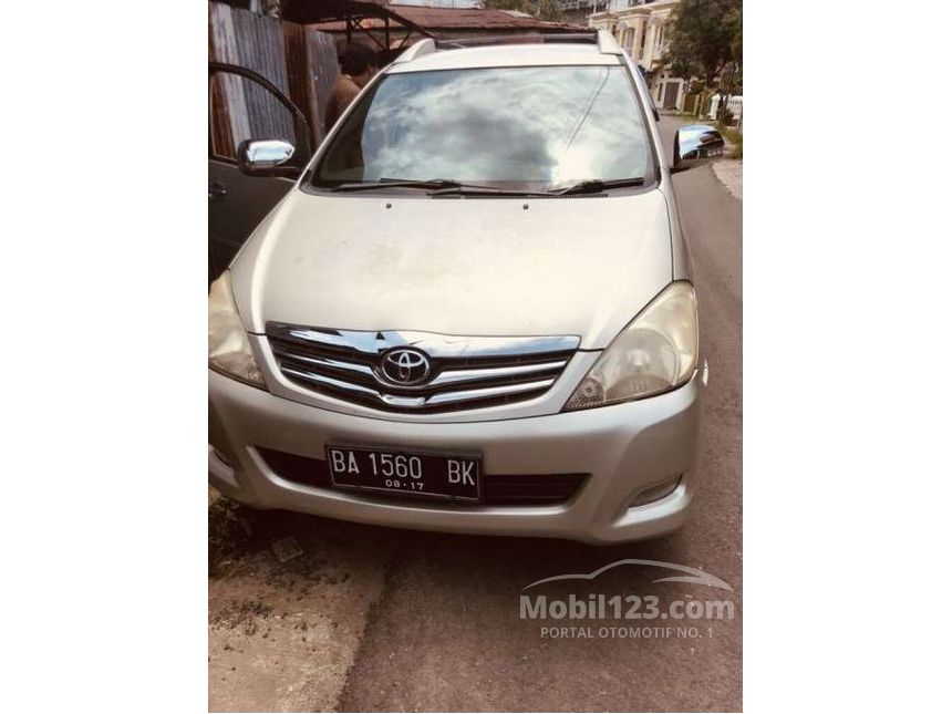Jual Mobil Toyota Kijang Innova 2009 V 2.0 di Sumatera Barat Manual MPV ...