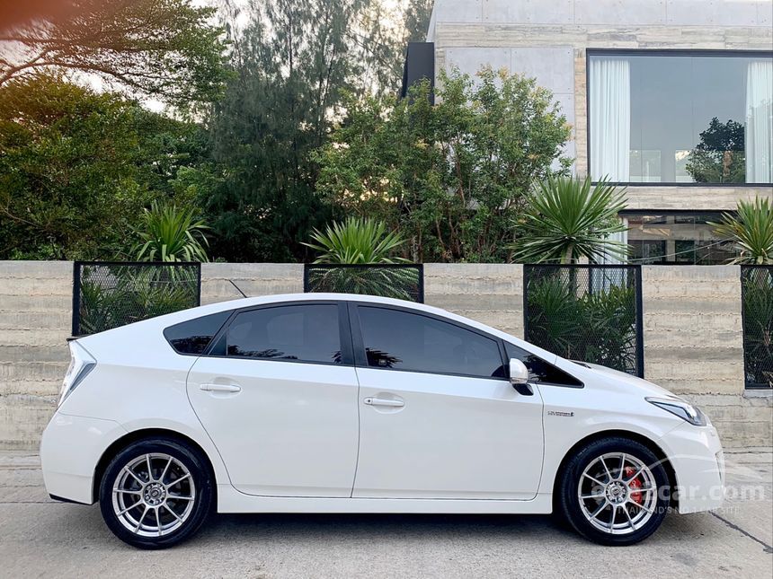 Toyota Prius 2011 Hybrid 1.8 in กรุงเทพและปริมณฑล Automatic Hatchback ...
