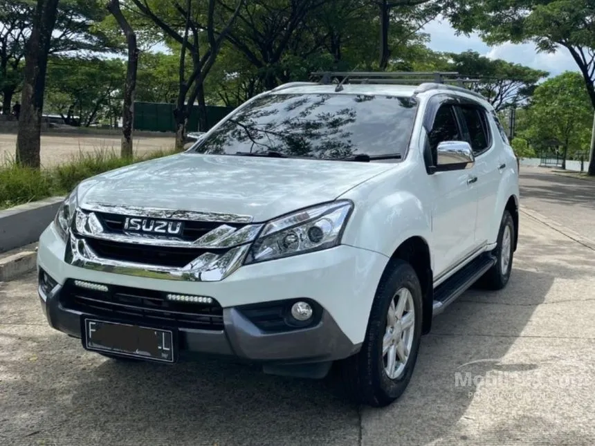 Jual Mobil Isuzu MU-X 2014 2.5 di Jawa Barat Automatic SUV Putih Rp 270 ...