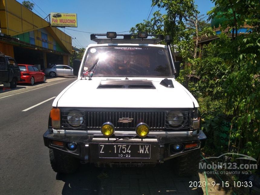 Jual Mobil Chevrolet Trooper 1985 2.3 di Jawa Timur Manual SUV Putih Rp ...