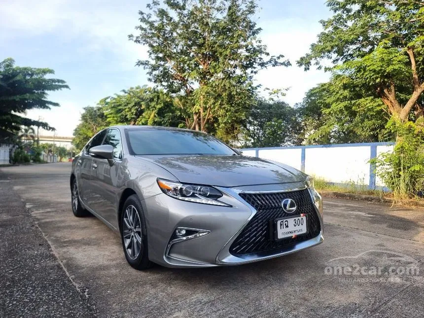 2015 Lexus ES300h 2.5 (ปี 13-16) Luxury Sedan for sale on One2car
