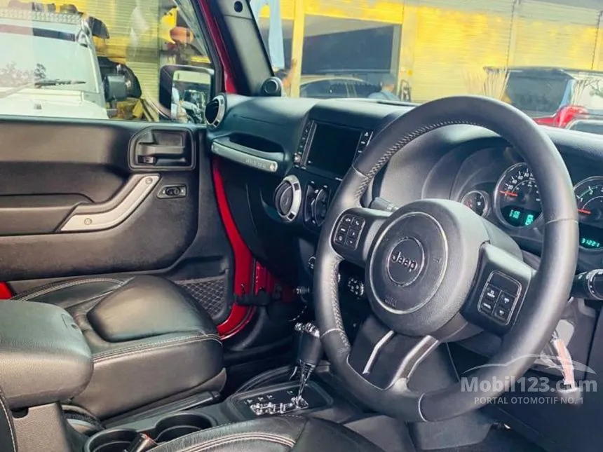 Jual Mobil Jeep Wrangler 2013 Rubicon 3.6 di DKI Jakarta Automatic SUV ...