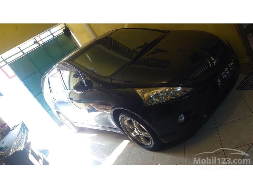 Jual Mobil Mitsubishi Grandis 2010 GT 2.4 di Jawa Barat Automatic MPV ...
