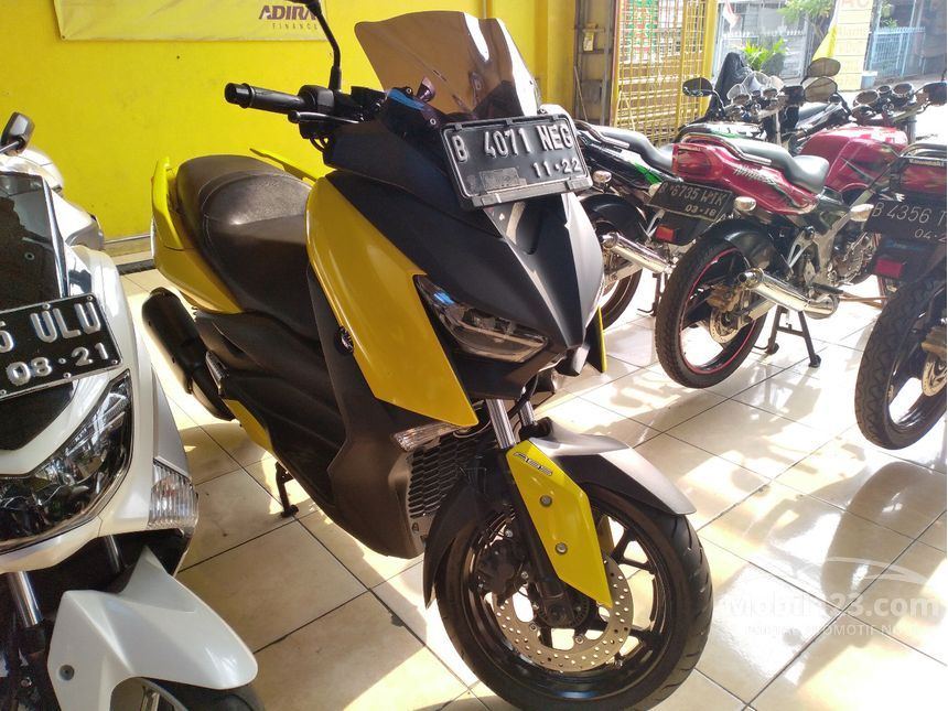 Jual Motor Yamaha X-MAX 2017 0.3 di DKI Jakarta Automatic Others Kuning ...