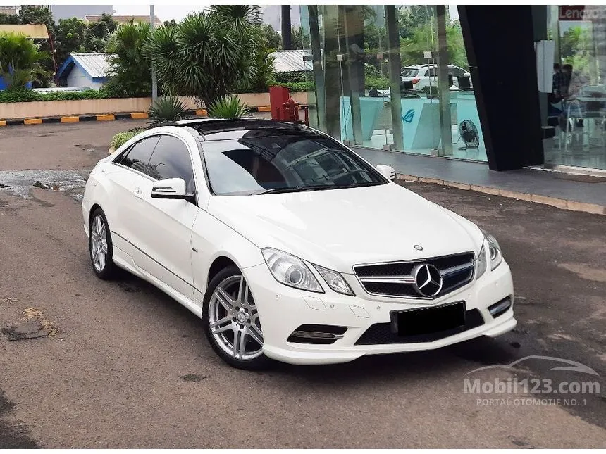 Jual Mobil Mercedes-Benz E250 2011 CGI AMG 1.8 di DKI Jakarta Automatic Coupe Putih Rp 490.000. ...