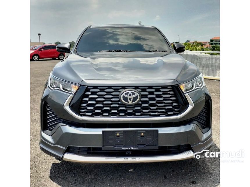 Jual Mobil Toyota Kijang Innova Zenix 2025 V HV Modellista (Non Premium ...