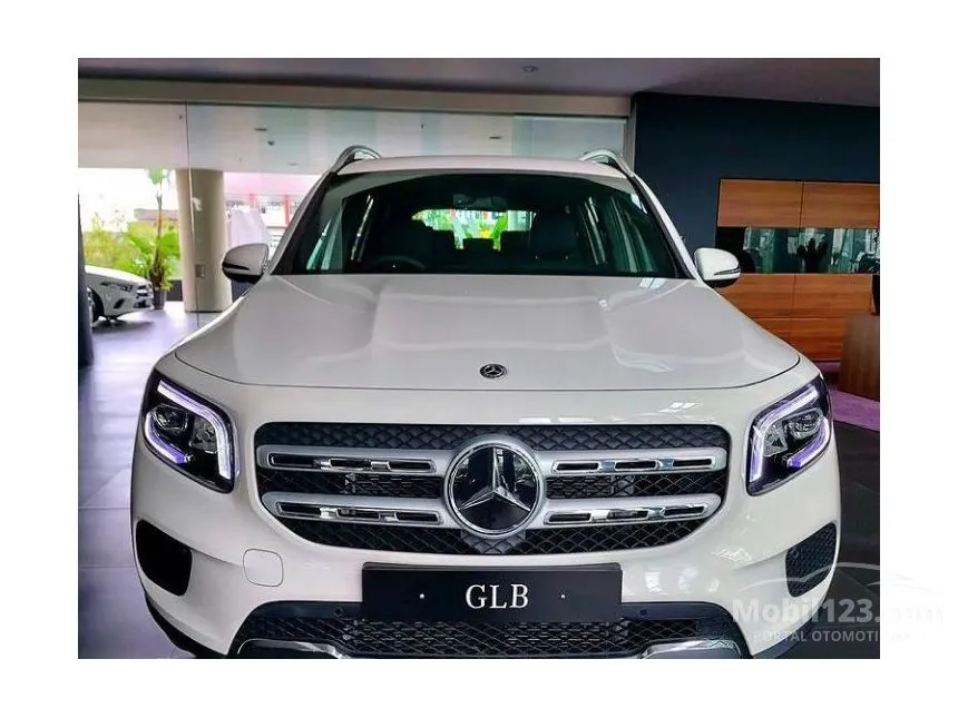 Jual Mobil Mercedes-Benz GLB200 2022 Progressive Line 1.3 di DKI ...