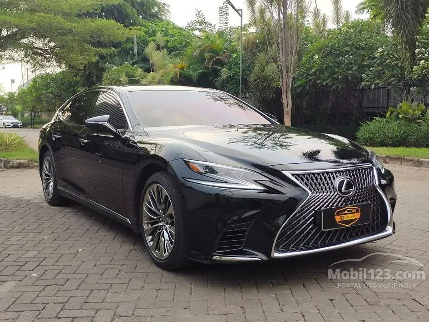 Jual Mobil Lexus LS500 2018 Executive 3.4 di DKI Jakarta Automatic ...