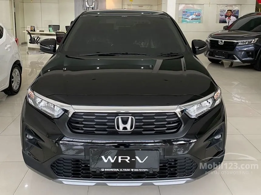 Jual Mobil Honda WR-V 2023 E 1.5 di Jawa Barat Automatic Wagon Hitam Rp ...