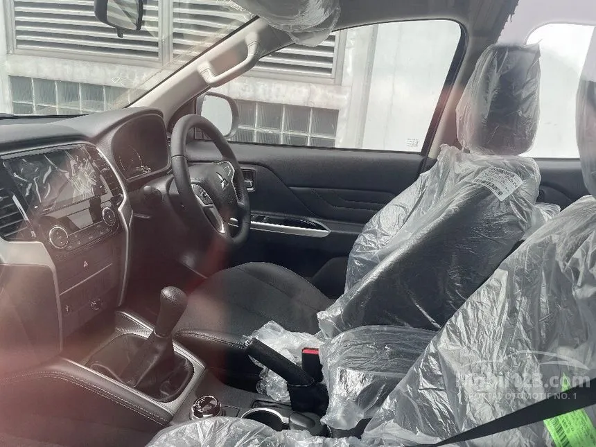 Jual Mobil Mitsubishi Triton 2022 EXCEED 2.4 di DKI Jakarta Manual Pick ...