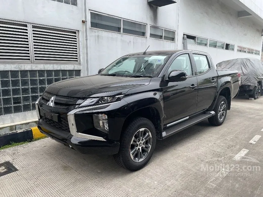 Jual Mobil Mitsubishi Triton 2022 EXCEED 2.4 di DKI Jakarta Manual Pick ...