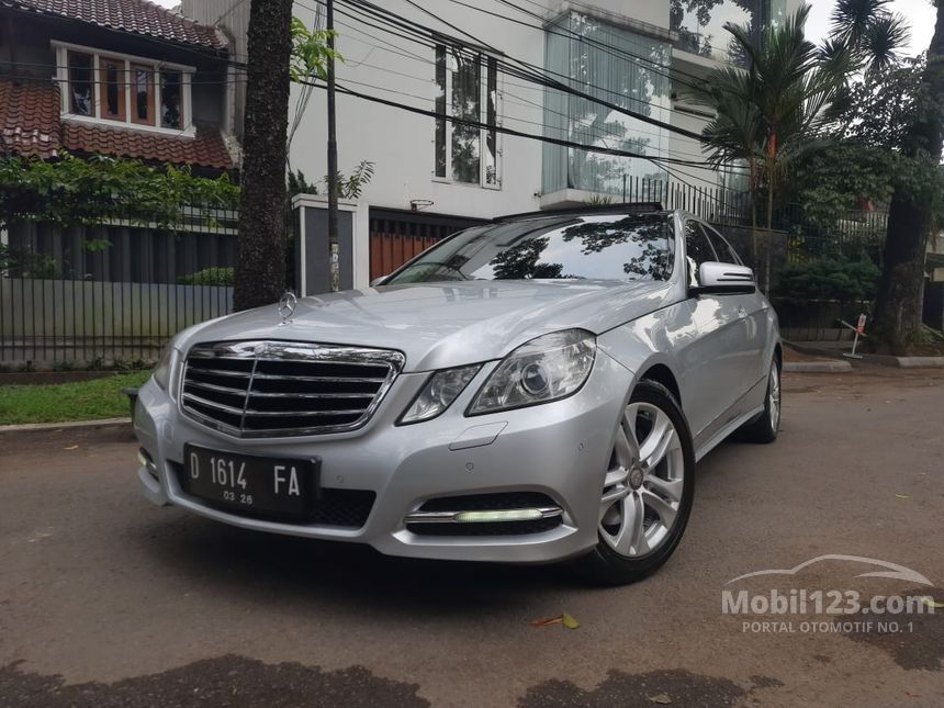 Jual Mobil Mercedes-Benz E300 2011 Avantgarde AMG 3.0 di Jawa Barat Automatic Sedan Abu-abu Rp ...