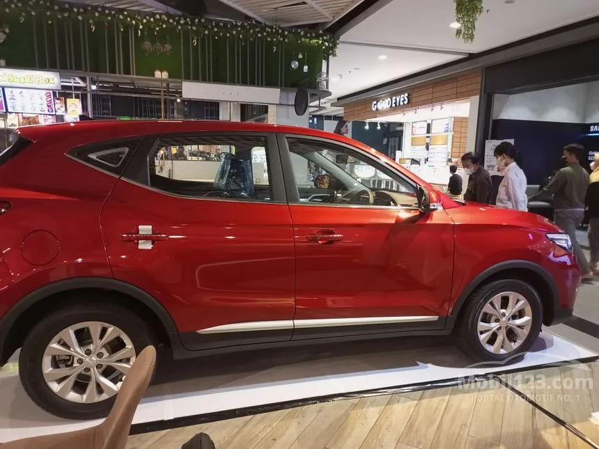 Jual Mobil MG ZS 2022 Activate 1.5 di Jawa Barat Automatic Wagon Merah ...