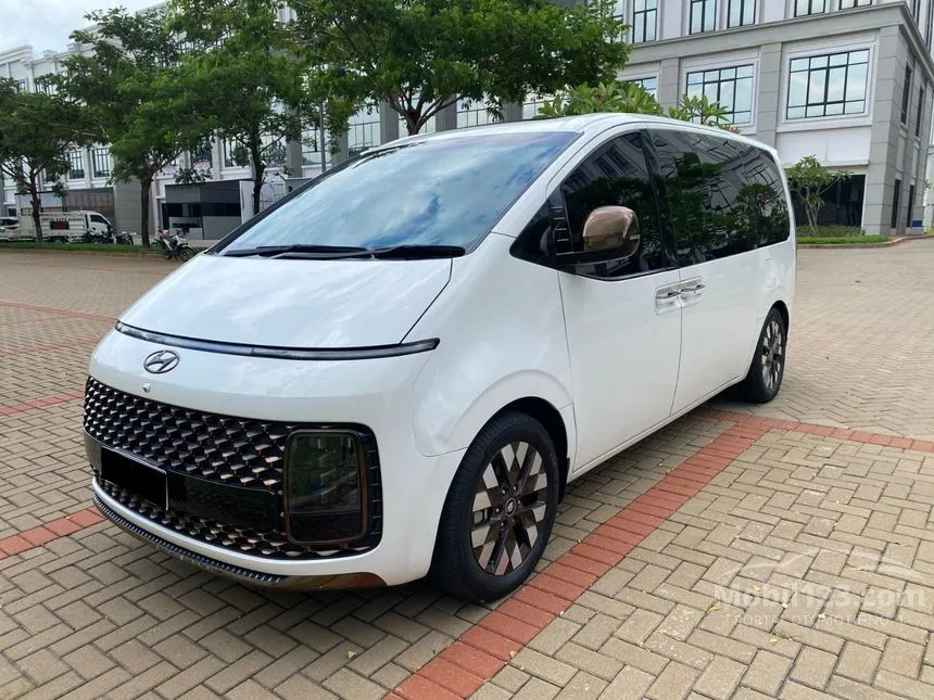 Jual Mobil Hyundai Staria 2022 Signature 9 2.2 di DKI Jakarta Automatic ...
