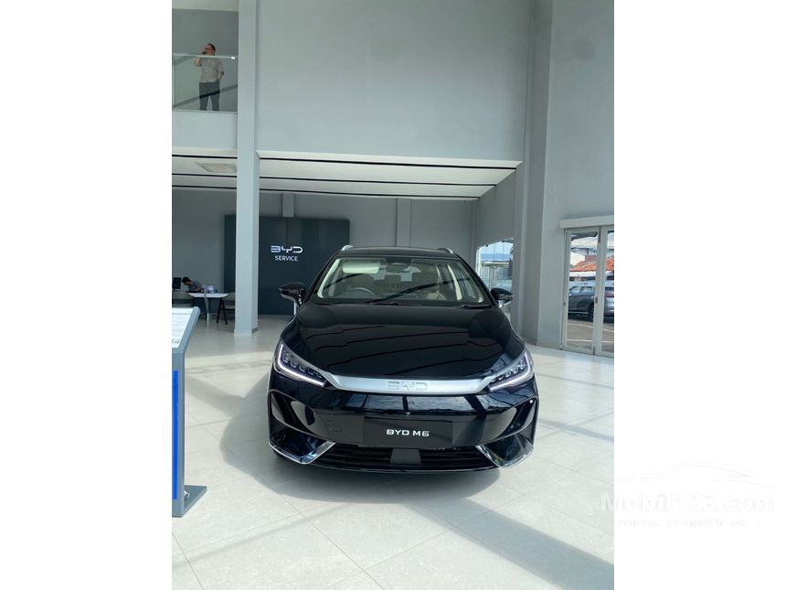 Jual Mobil BYD M6 2025 Superior 7-seaters di Jawa Barat Automatic MPV ...