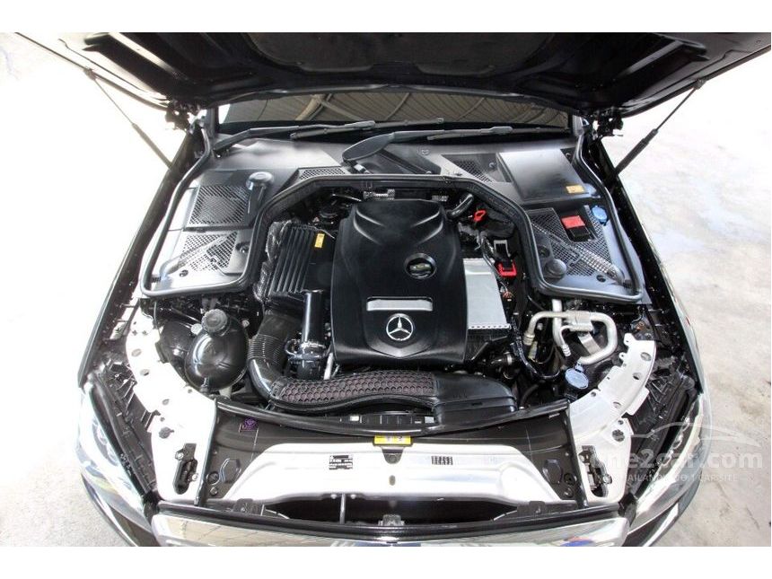 Mercedes-Benz C180 2015 W205 (ปี 14-19) 1.6 เกียร์อัตโนมัติ สีดำ ...