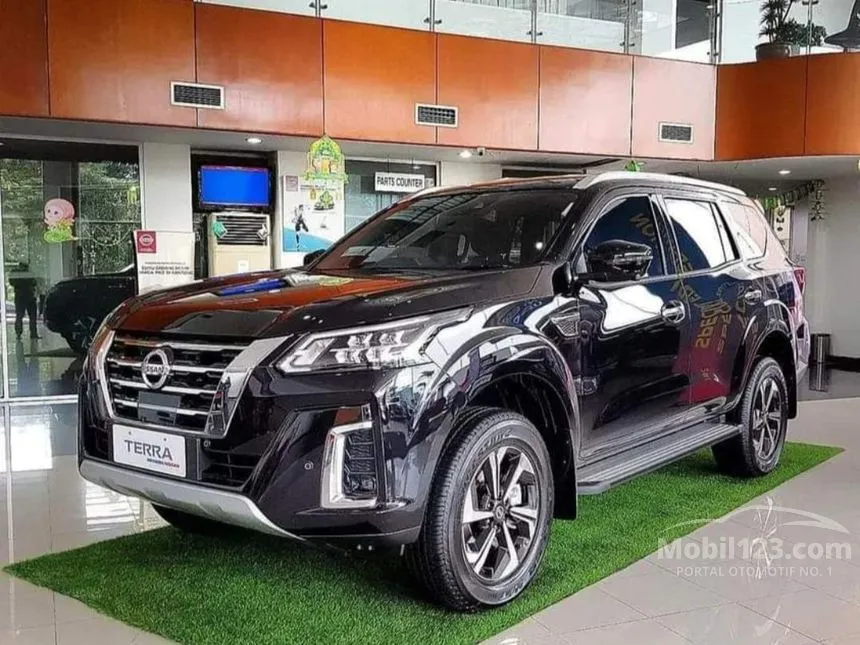 Jual Mobil Nissan Terra 2023 VL 2.5 di DKI Jakarta Automatic Wagon Hitam Rp 749.900.000 ...