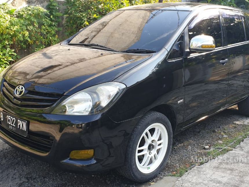 Jual Mobil Toyota Kijang Innova 2010 E 2.0 di Banten Manual MPV Hitam ...