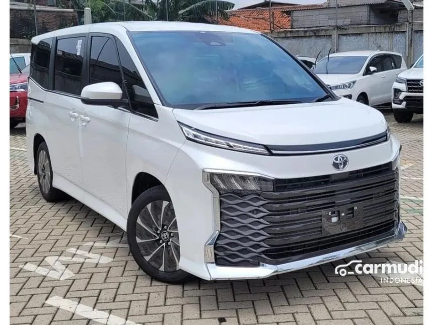 Toyota Voxy 2023 2.0 in DKI Jakarta Automatic Van Wagon White for Rp ...