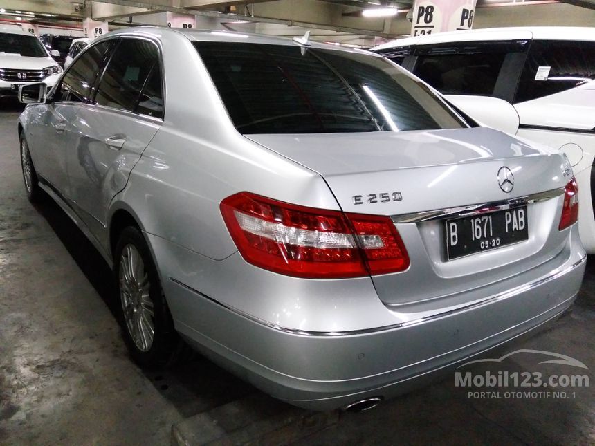 Jual Mobil Mercedes-Benz E250 2010 CGI Avantgarde 1.8 di DKI Jakarta Automatic Sedan Silver Rp ...