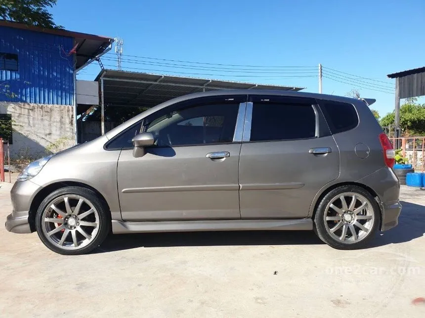 Honda Jazz 2007 (ปี 03-07) E 1.5 เกียร์อัตโนมัติ สีเทา | One2car.com ...