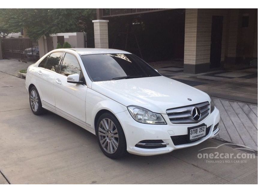 Mercedes-Benz C220 CDI 2014 W204 (ปี 08-14) W204 Elegance 2.2 เกียร์ ...