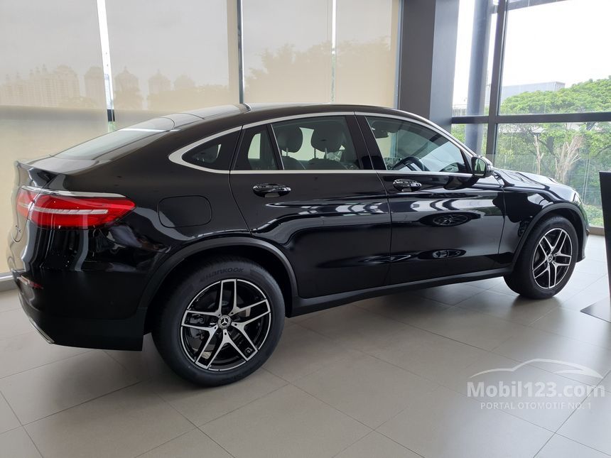 Jual Mobil Mercedes-Benz GLC300 2019 AMG 4MATIC 2.0 di DKI Jakarta ...