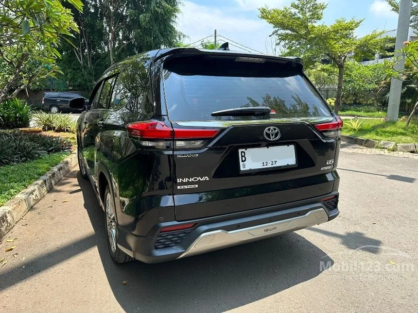 Jual Mobil Toyota Kijang Innova Zenix 2022 Q HV TSS Modellista 2.0 di ...