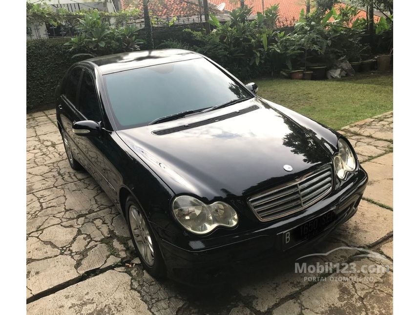 Jual Mobil Mercedes-Benz C240 2004 Elegance 2.6 di DKI Jakarta ...