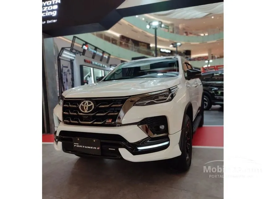 Jual Mobil Toyota Fortuner 2023 GR Sport Two-Tone 2.8 di DKI Jakarta ...