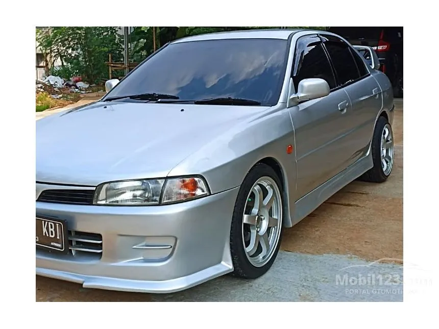 Jual Mobil Mitsubishi Lancer 1997 GLXi 1.6 di Jawa Barat Manual Sedan ...