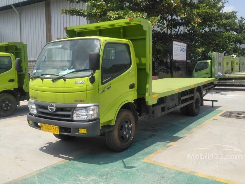 Jual Mobil Hino Dutro 2021 130 MDL 4.0 di DKI Jakarta Manual Trucks ...