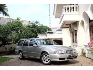 Volvo Mobil Bekas & Baru dijual di Indonesia - Dari 60 Mobil di Mobil123