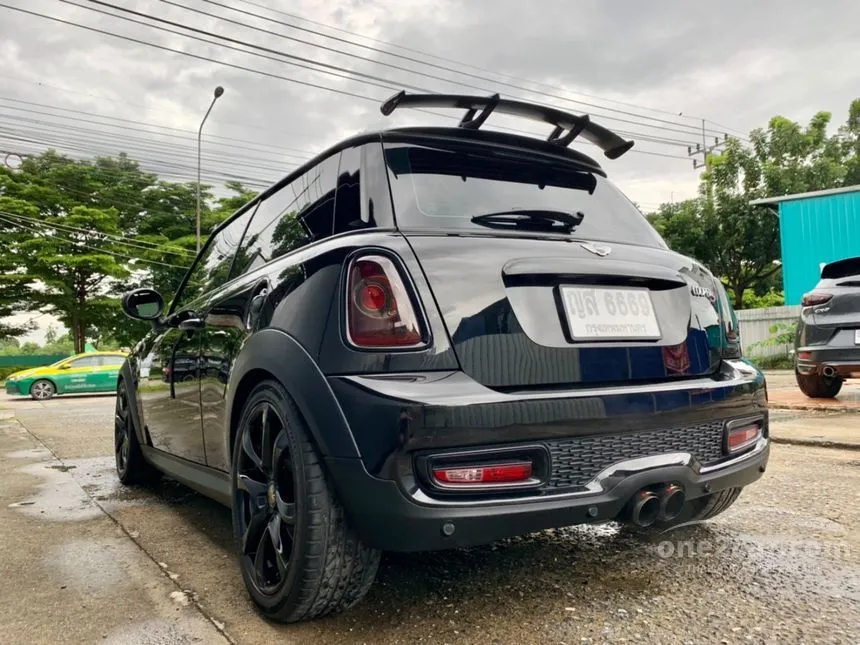 2011 Mini Cooper 1.6 R56 S Hatchback AT for sale on One2car